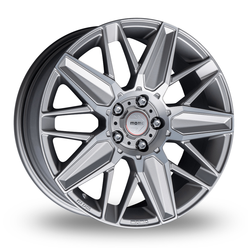 Momo Evoluzione Silver Polished 18" Alloy Wheels - Wheelbase